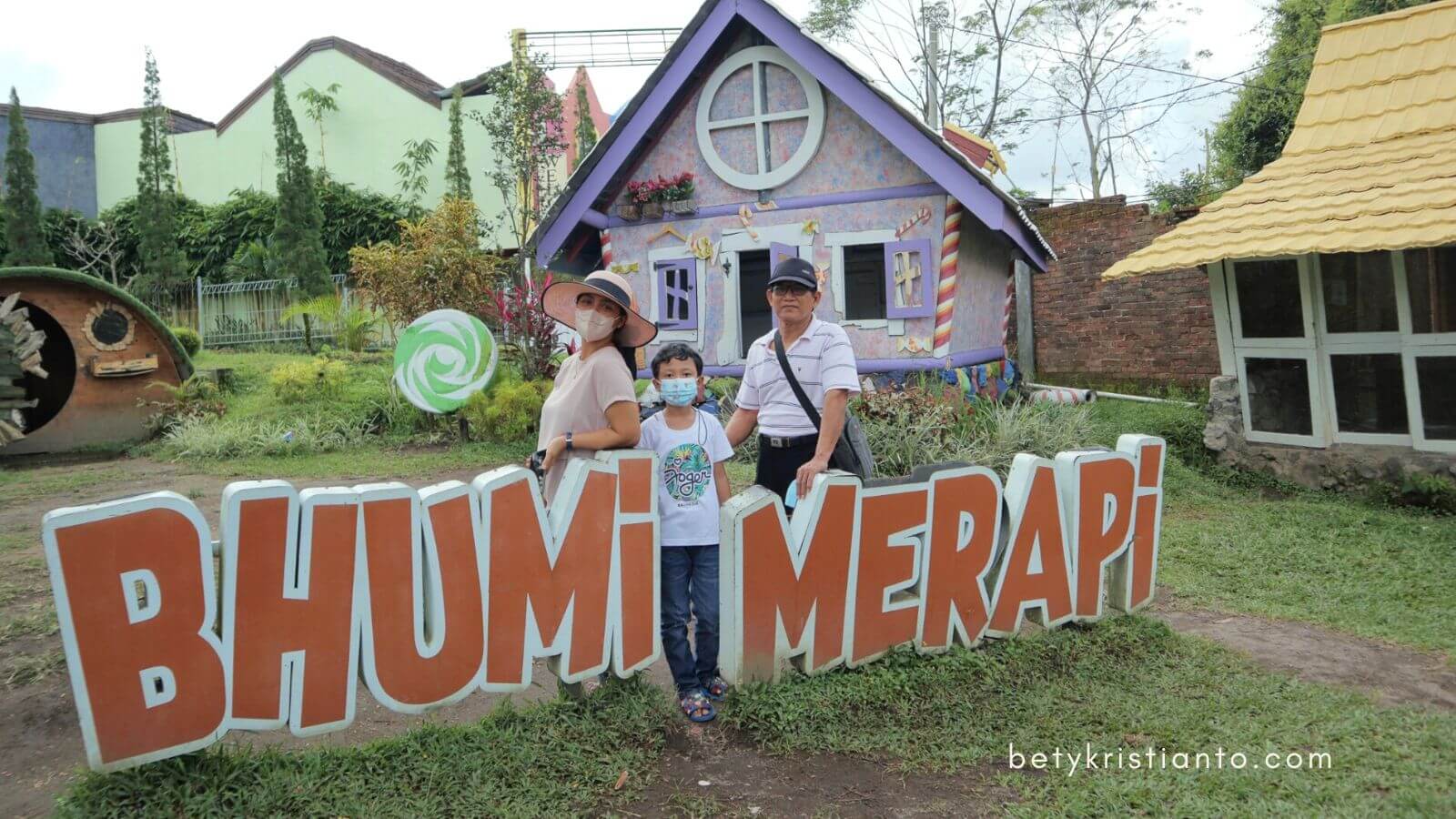 Bhumi Merapi, Destinasi Wisata Keluarga Murah Meriah Bikin Hepi - Bety ...